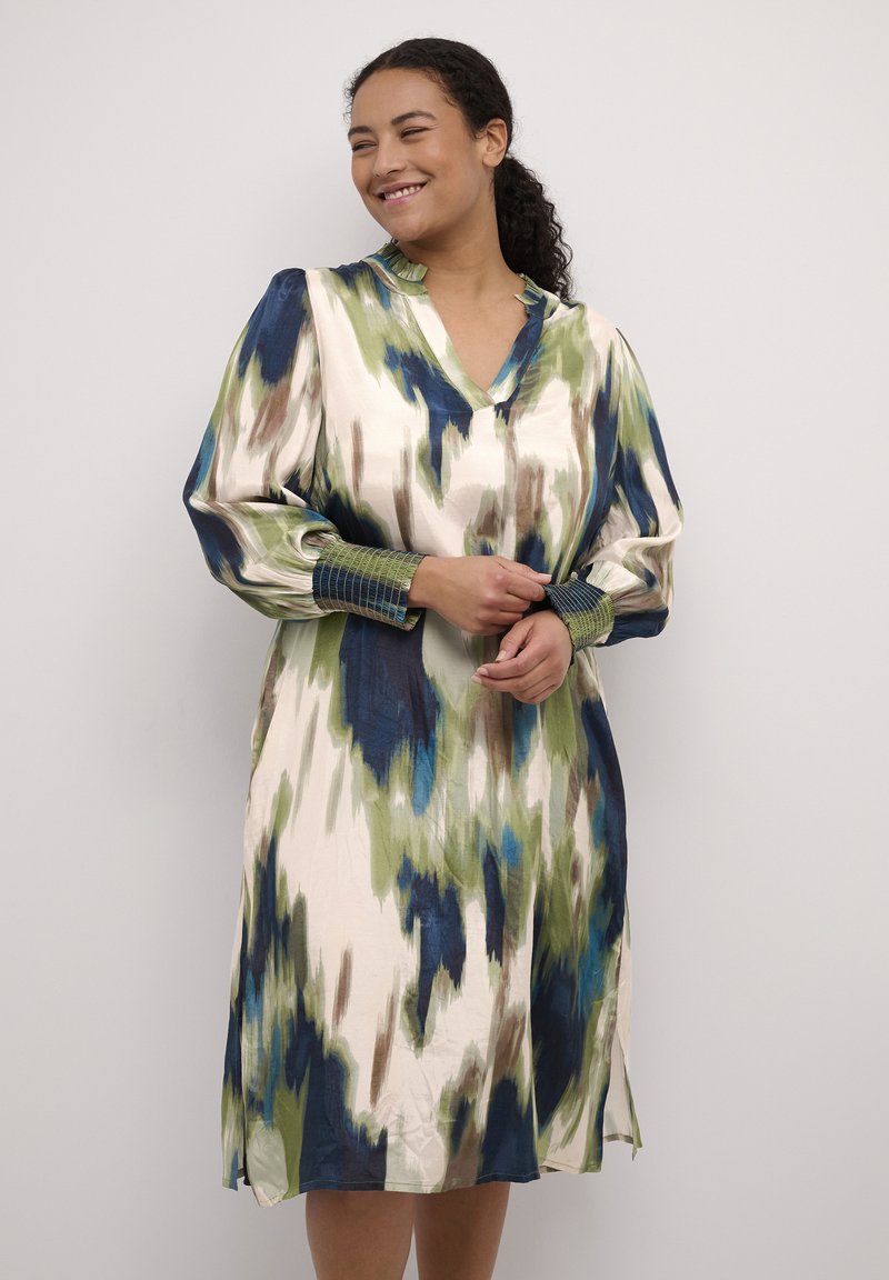 Kaffe Curve DRY - Hverdagskjole - green brown faded graphic/beige ...