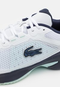 Lacoste Sport TECH POINT - Tennisschuh für Sandplätze - white/navy/weiß ...