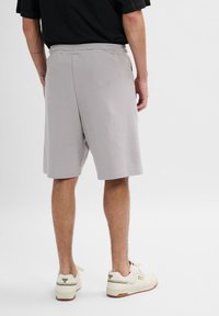 Hummel KAI - Korte broeken - silver sconce/zilverkleurig - Zalando.nl