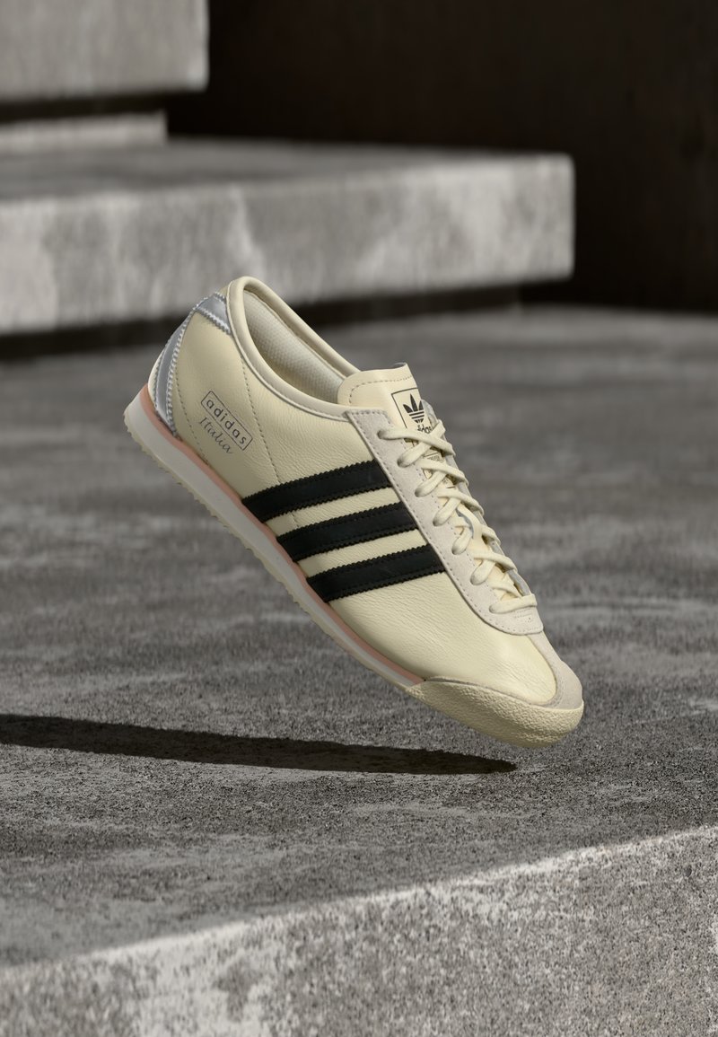 adidas Originals ITALIA 70S - Trainers - cream white/core black/silver ...
