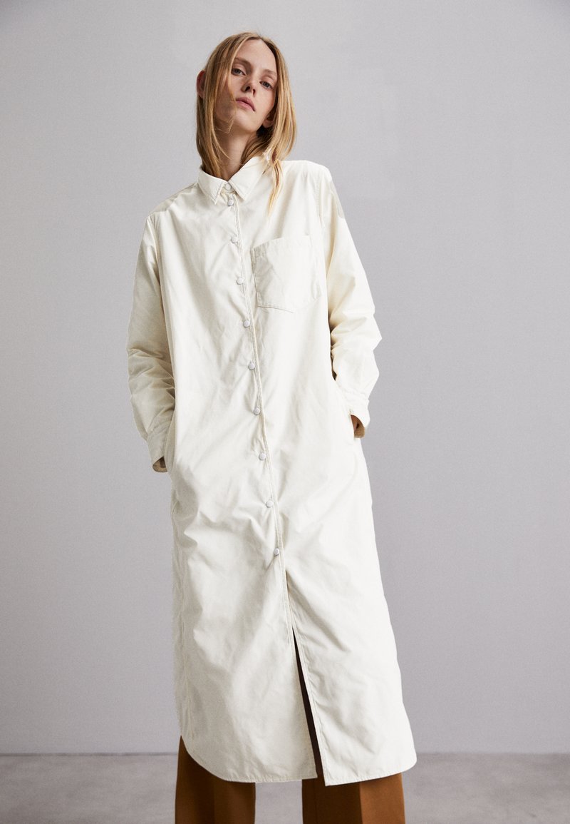 ASPESI SPOLVERINO CHARIOTS - Abrigo clásico - white/blanco - Zalando.es