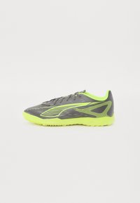 Puma ULTRA 5 PLAY - Astro turf trainers - matte aged silver/yellow ...