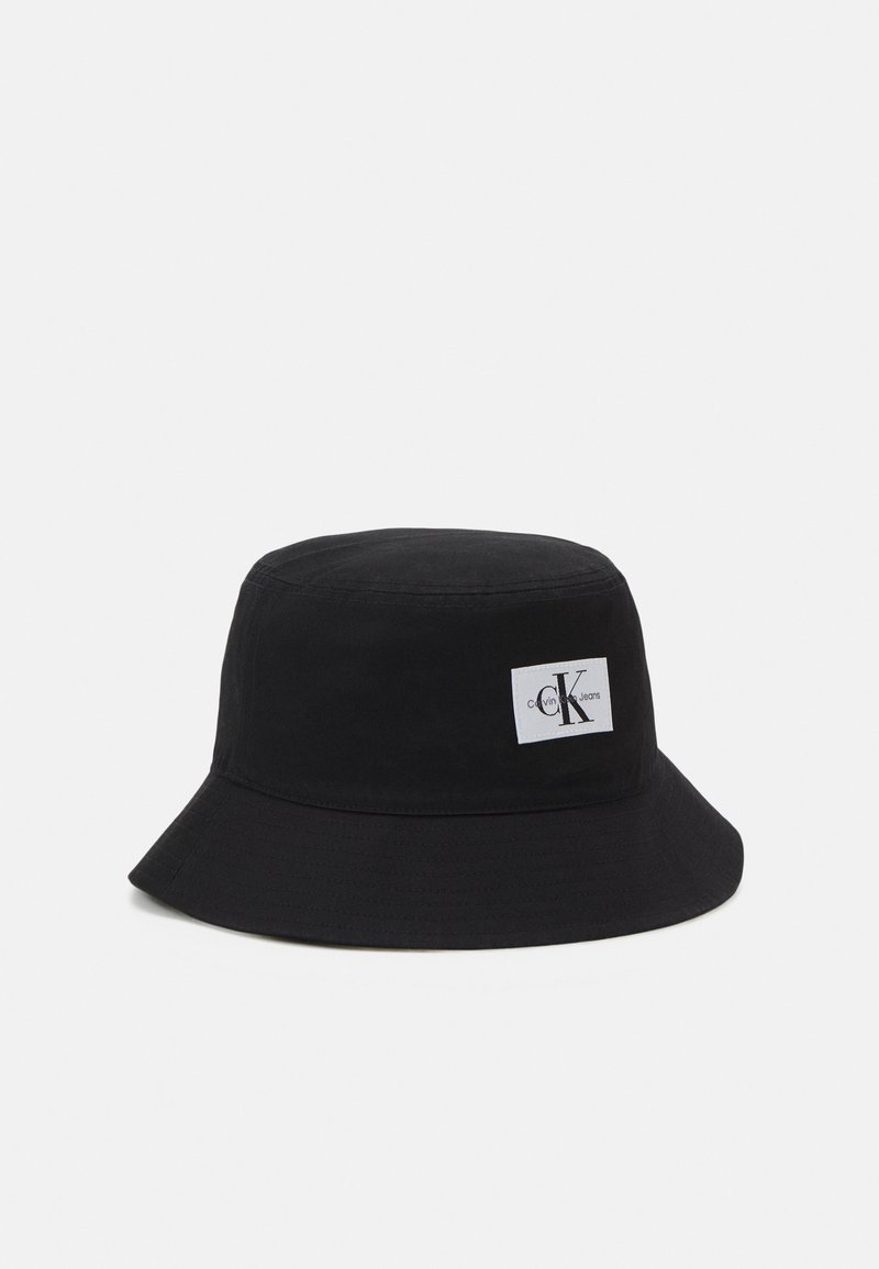 Calvin Klein Jeans MONO LOGO PATCH BUCKET HAT UNISEX - Sombrero - black ...