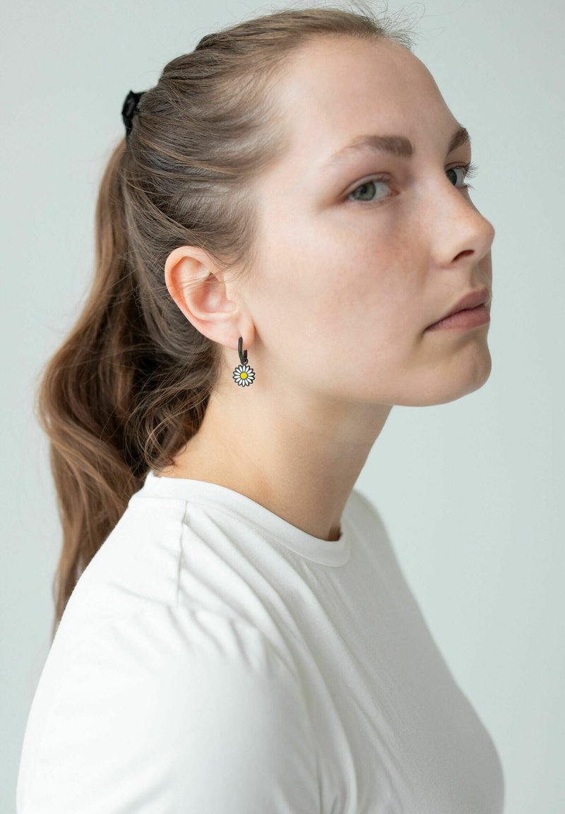 Wildcat LITTLE DAISY HOOPS - Earrings - schwarz/black - Zalando