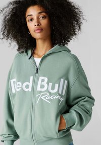 Red Bull Racing x Pepe Jeans Zip-up sweatshirt - bleach green/green ...