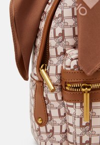 LIU JO BACKPACK - Tagesrucksack - chiaro/tan - Zalando.ch
