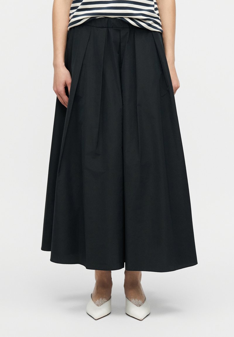Weekend Max Mara CURVATO - Maksihame - black/musta - Zalando.fi