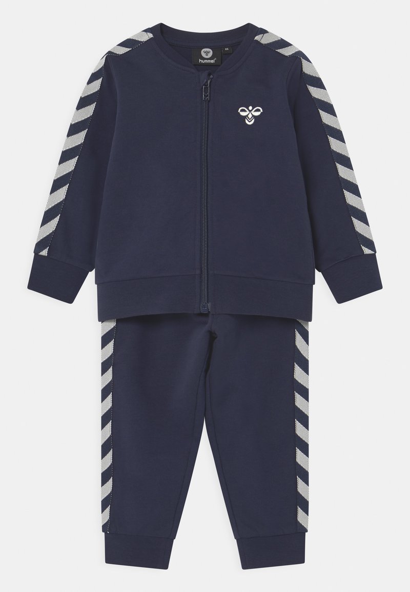 Hummel BILLE SET UNISEX - Tracksuit - black iris/dark blue - Zalando.co.uk