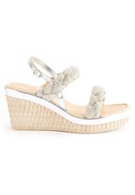 Next FOREVER COMFORTÂ® BLING PLAIT WEDGES - Keilsandalette - silver ...