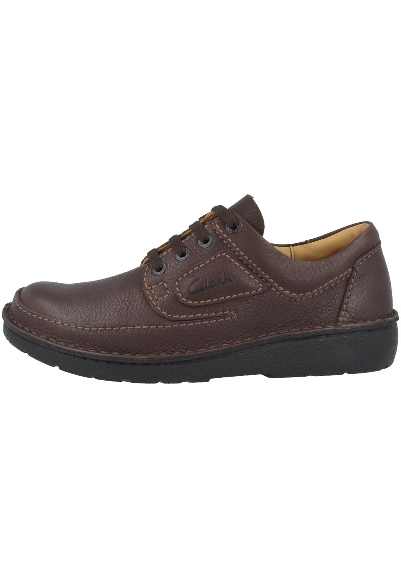 Clarks NATURE II - Sportieve veterschoenen - brown leather (26142038 ...