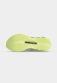 adidas Performance HYPERBOOST EDGE - Hardloopschoenen voor op de weg ...