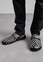MOSCHINO SABOT - Clogs - black/silver/black - Zalando