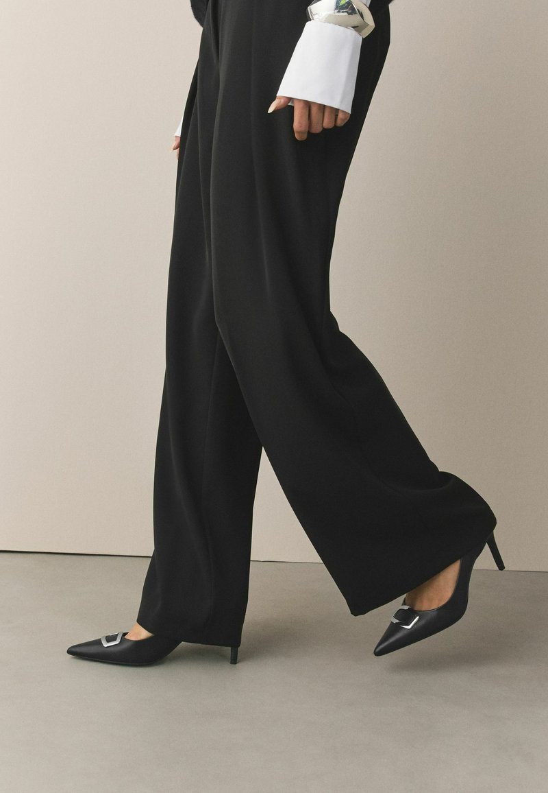 Next REGULAR FIT - FOREVER COMFORT TRIM . - Pumps - new black ...