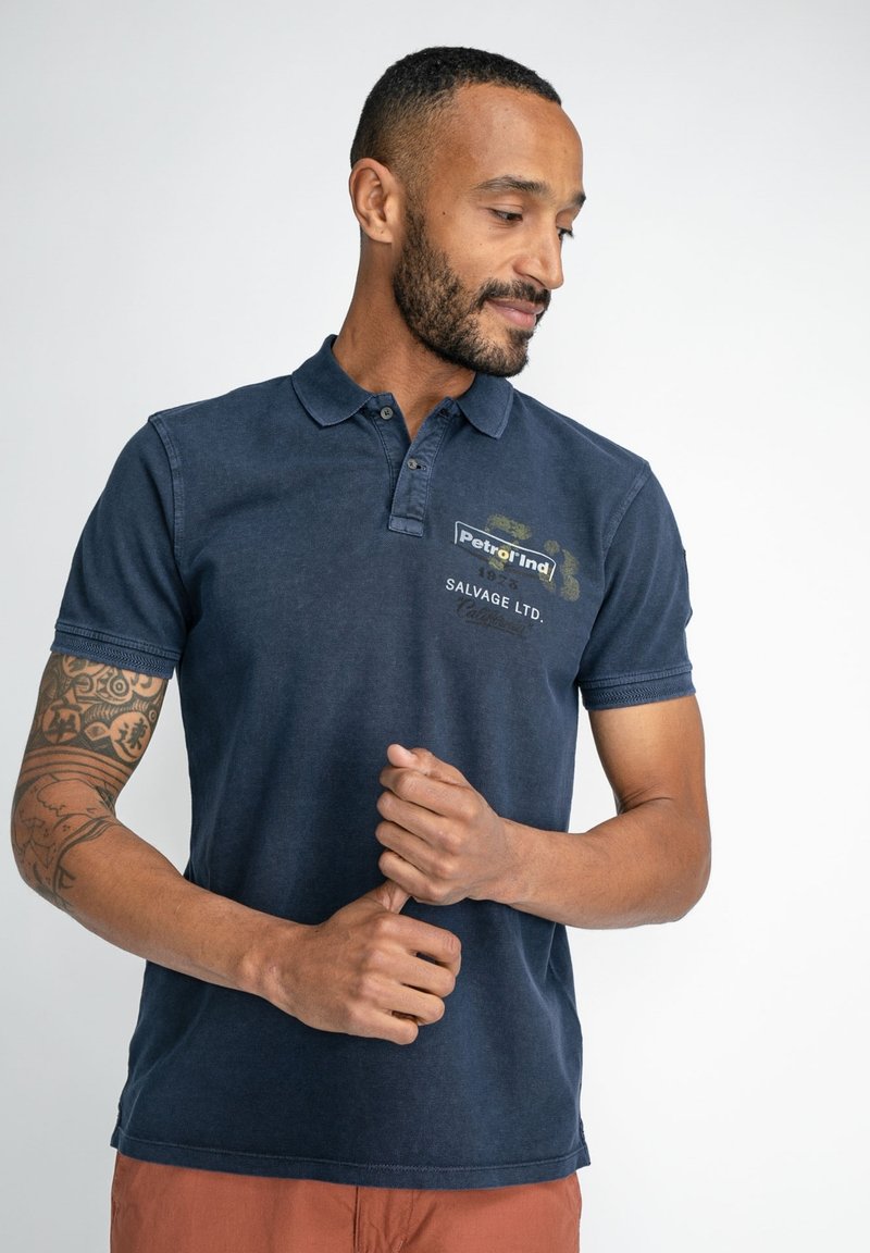 Petrol Industries SPORTY ARTWORK - Polo shirt - midnight navy/blue ...