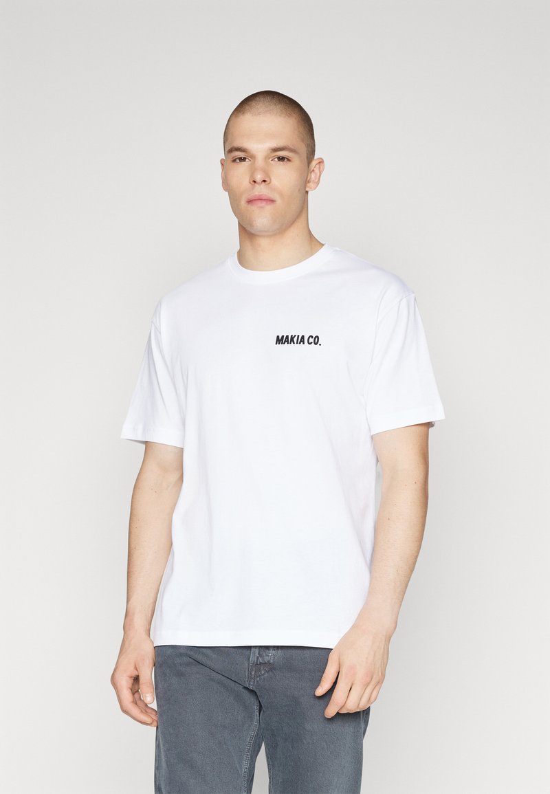 Makia LATITUDE - T-shirt med print - white/vit - Zalando.se