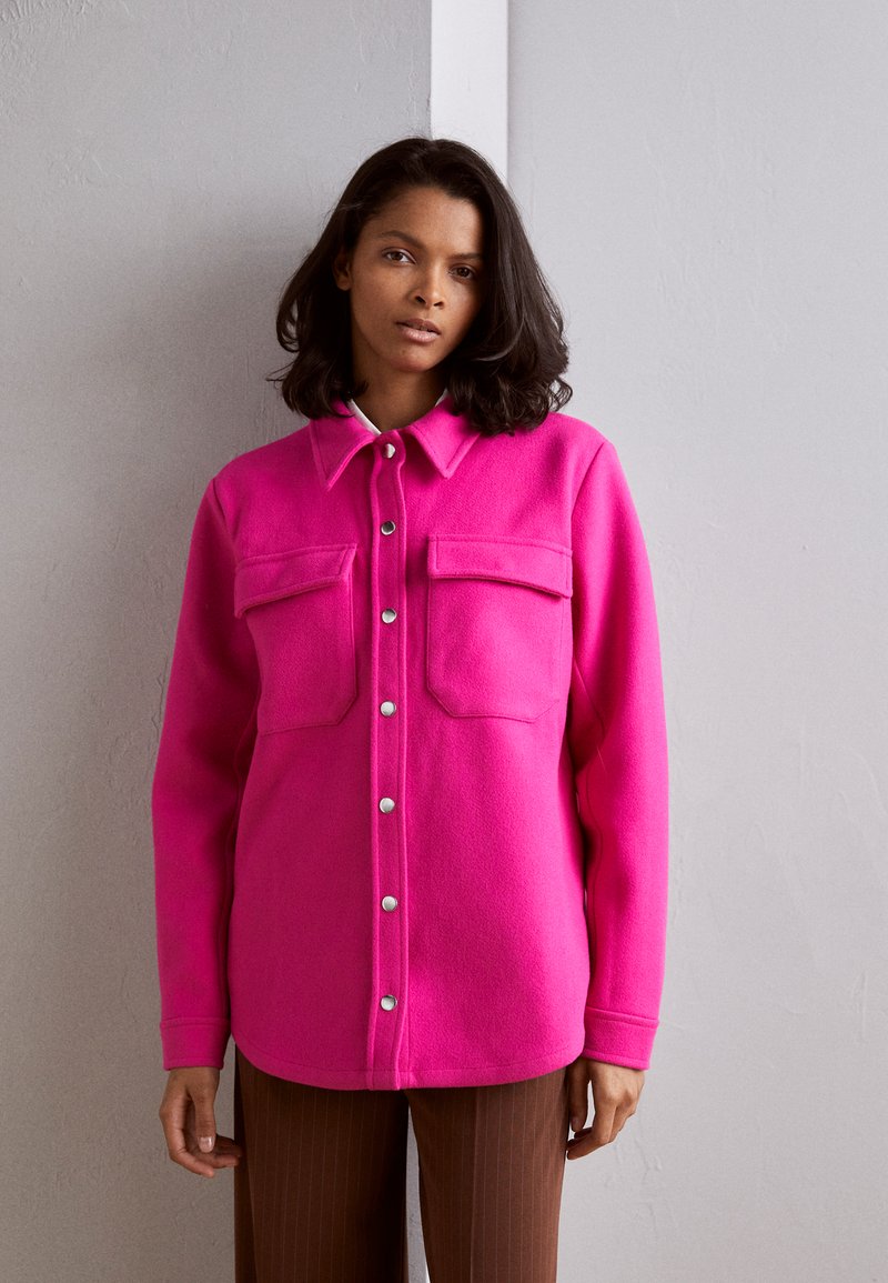 b.young BYADANA SHIRT JACKET - Halflange jas - very berry/donkerroze ...