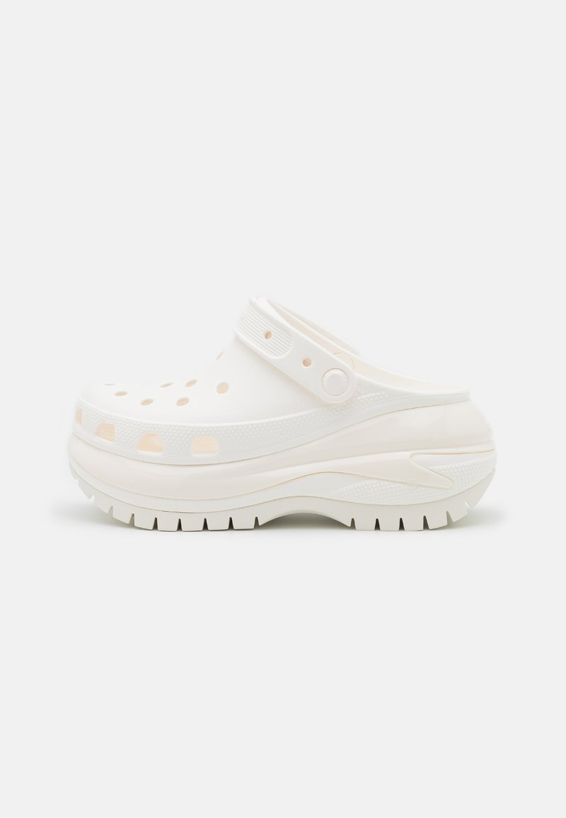 Crocs MEGA CRUSH UNISEX - Slip-ins med hög sula - white/vit - Zalando.se