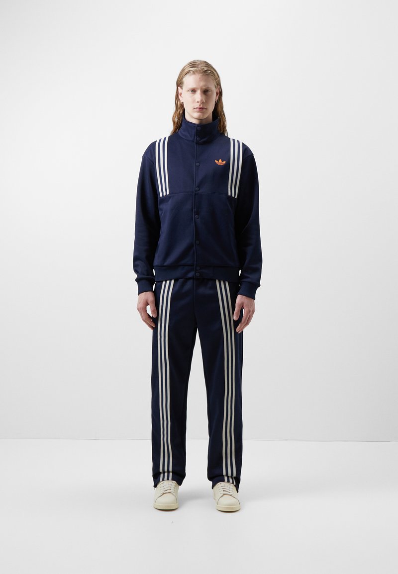 adidas Originals KING - Training jacket - night indigo/dark blue ...