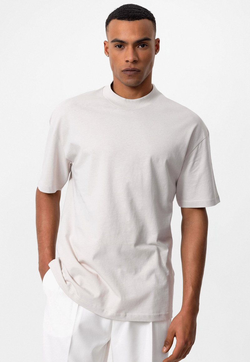 Antioch DOMENICO - Basic T-shirt - stone - Zalando.ie
