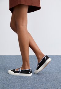 Vans MARY JANE - Ballet pumps - black - Zalando.co.uk