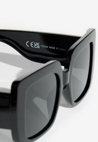 Friends Like These CHUNKY SQUARE - Sunglasses - black - Zalando