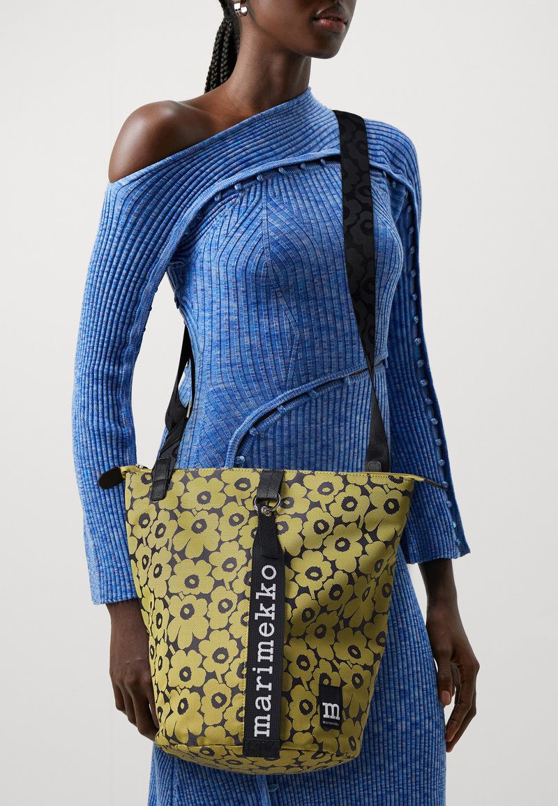 Marimekko ALL DAY BUCKET UNIKKO - Across body bag - yellow/black/black ...