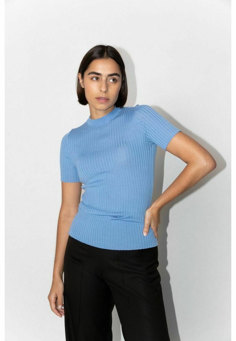 Rhea. T-Shirt basic - blue/blau - Zalando.at