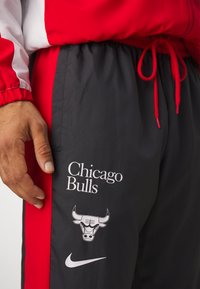 Nike Performance NBA CHICAGO BULLS TRACKSUIT - Vereinsmannschaften ...