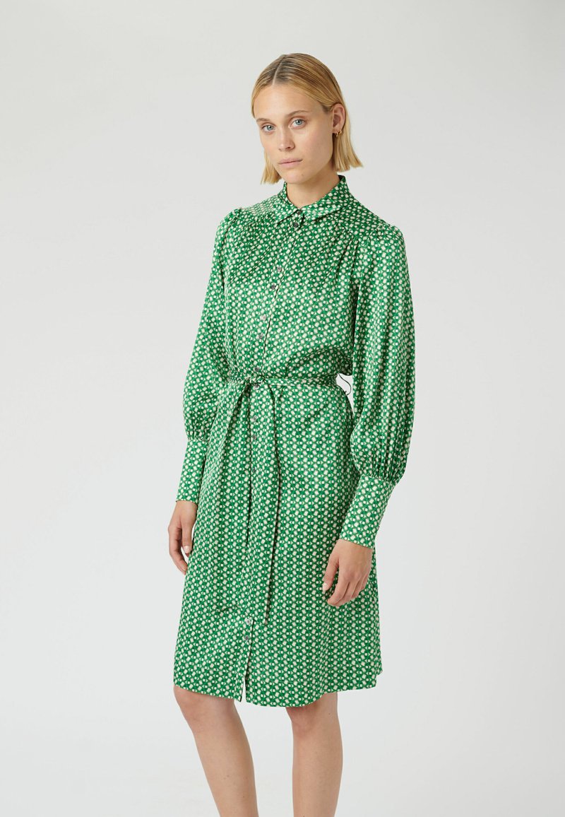 Dea Kudibal CADENIA - Shirt dress - salver parakeet/green - Zalando.de