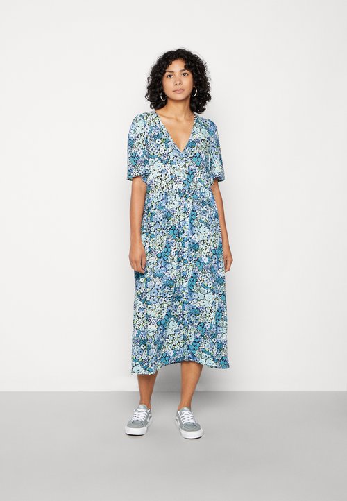 Kjoler på nett | Dame | Kjøp ny kjole online | ZALANDO Norge - Side 2