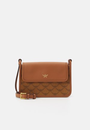 MCM TRACY VI SHOULDER - Skuldertasker - cognac - Zalando.dk