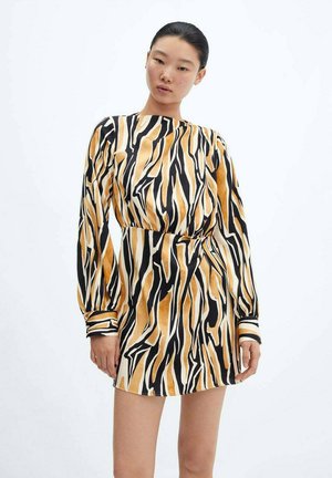 Gestuz PAISLEYGZ LS SHORT - Robe de soirée - woodbine/vert métallisé ...