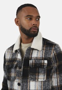 Brave Soul Lichte jas - white black/wit - Zalando.be