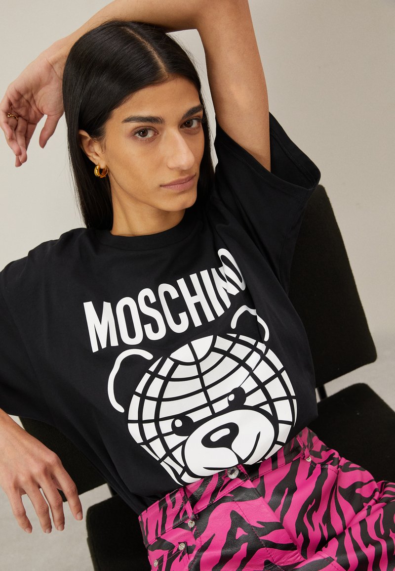 MOSCHINO Print T-shirt - black - Zalando.co.uk