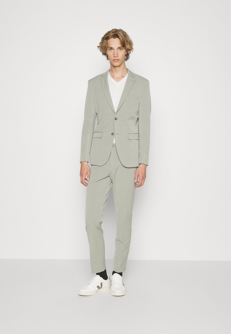 Selected Homme CORBY SEERSUCKER SUIT FLEX - Traje - desert sage/verde ...