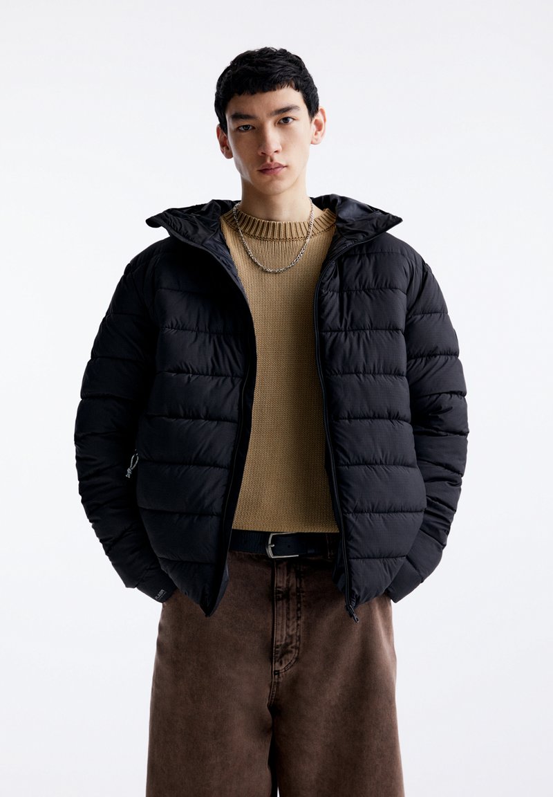 PULL&BEAR Winterjacke - black/schwarz - Zalando.de