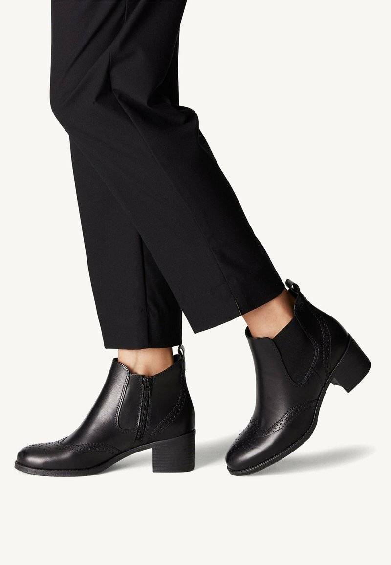 Tamaris CHELSEA - Classic ankle boots - black - Zalando