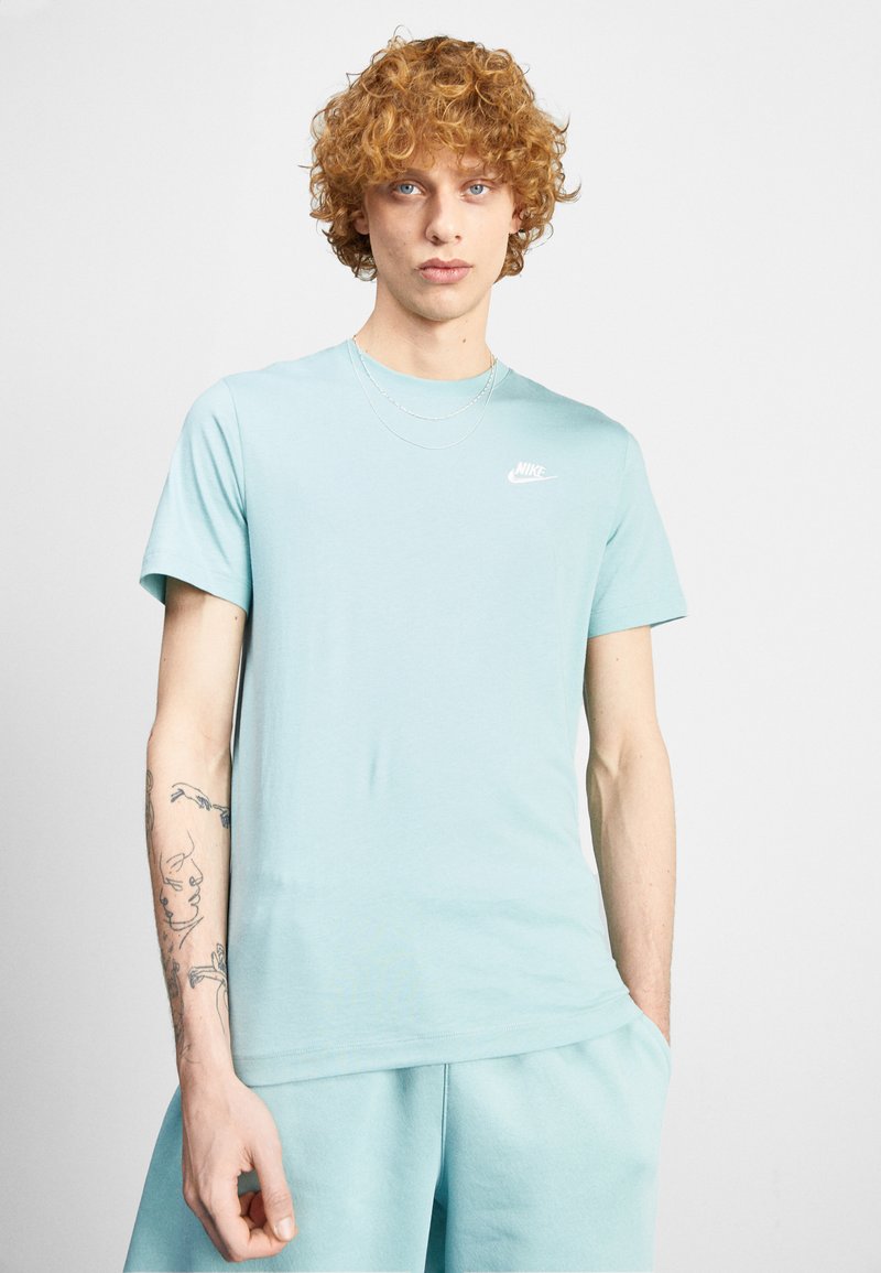 Nike Sportswear CLUB TEE - Basic T-shirt - mineral/mint - Zalando.co.uk