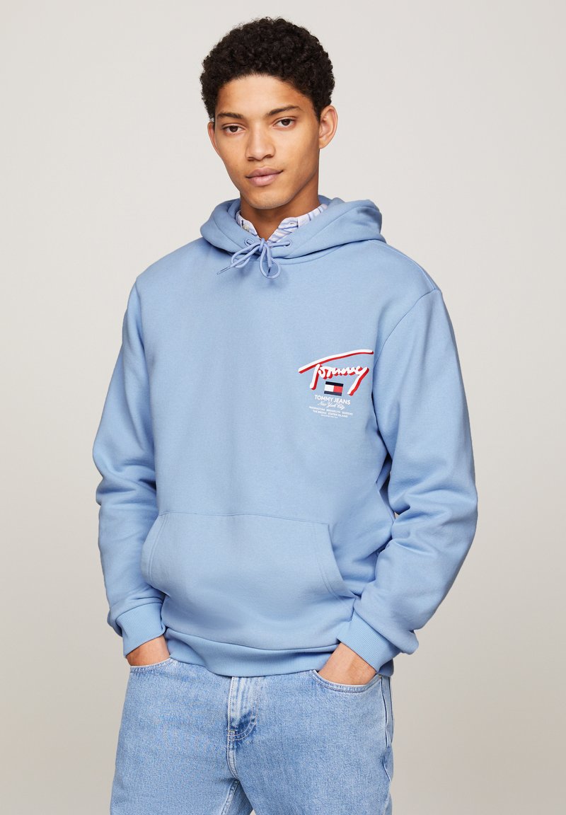 Tommy Jeans STREET HOOD - Jersey con capucha - moderate blue/azul ...