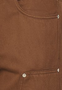 EIGHTYFIVE CARPENTER - Jean boyfriend - brown/marron - ZALANDO.CH