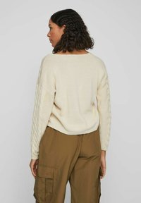 VILA Strickpullover - birch/offwhite - Zalando.de