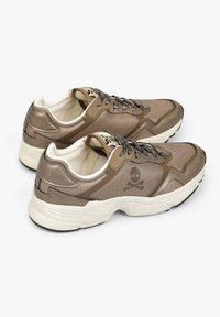 Scalpers NIEVES - Sneaker low - old gold/goldfarben - Zalando.at