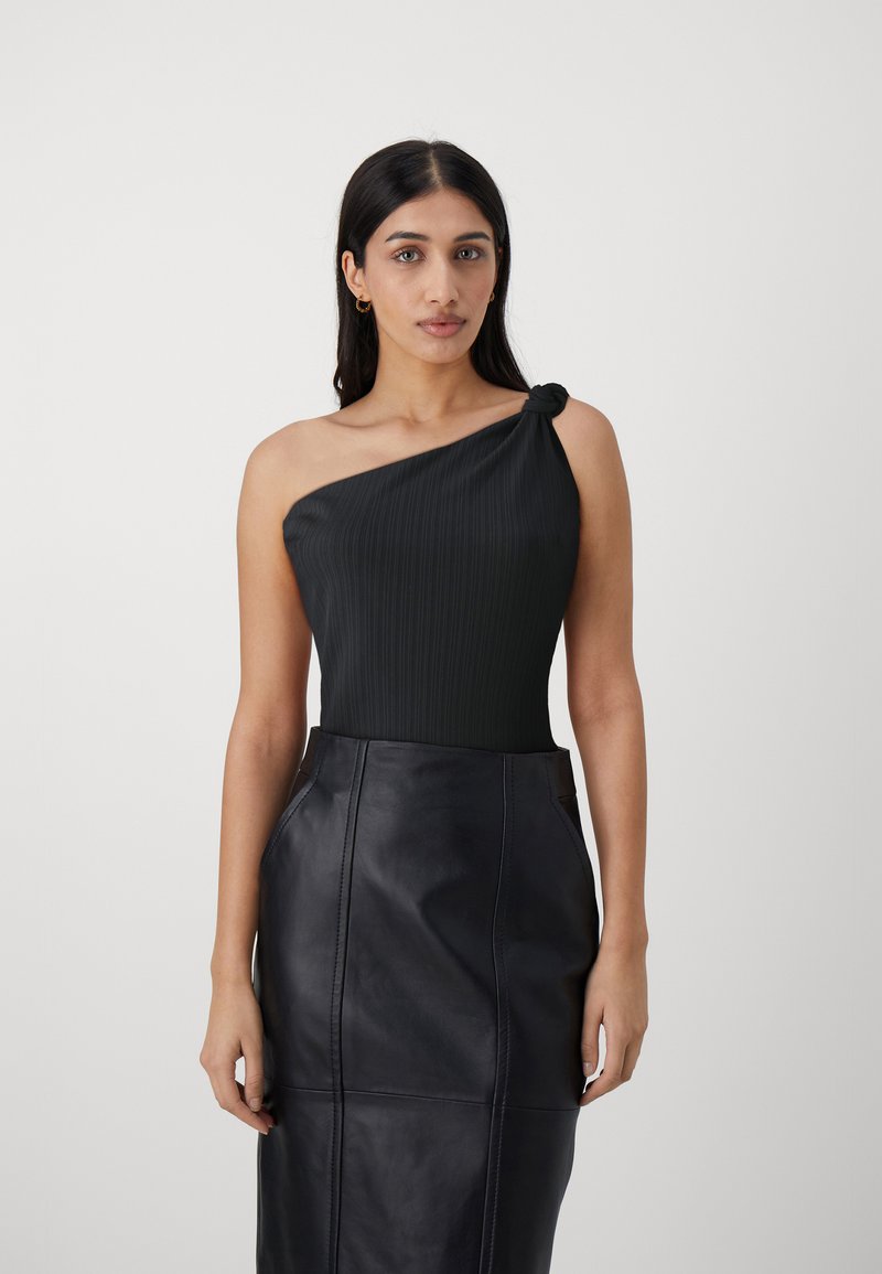 Guess ONE SHOULDER ELENA - Top - jet black/nero - Zalando.it
