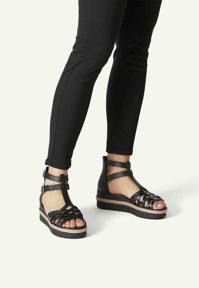 Tamaris Sandále na platforme - black/čierna - Zalando.sk