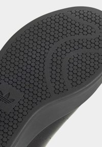adidas Originals STAN SMITH RELASTED UNISEX - Sneakers - core black ...