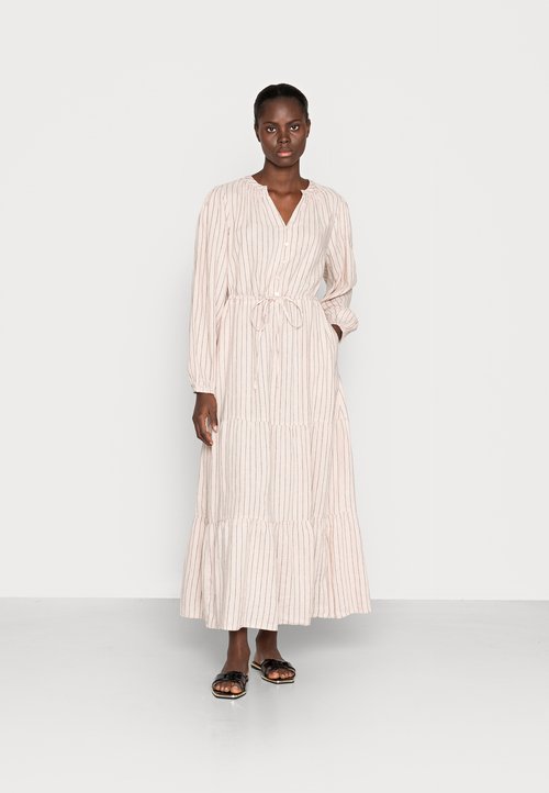 Kjoler på nett | Dame | Kjøp ny kjole online | ZALANDO Norge - Side 5
