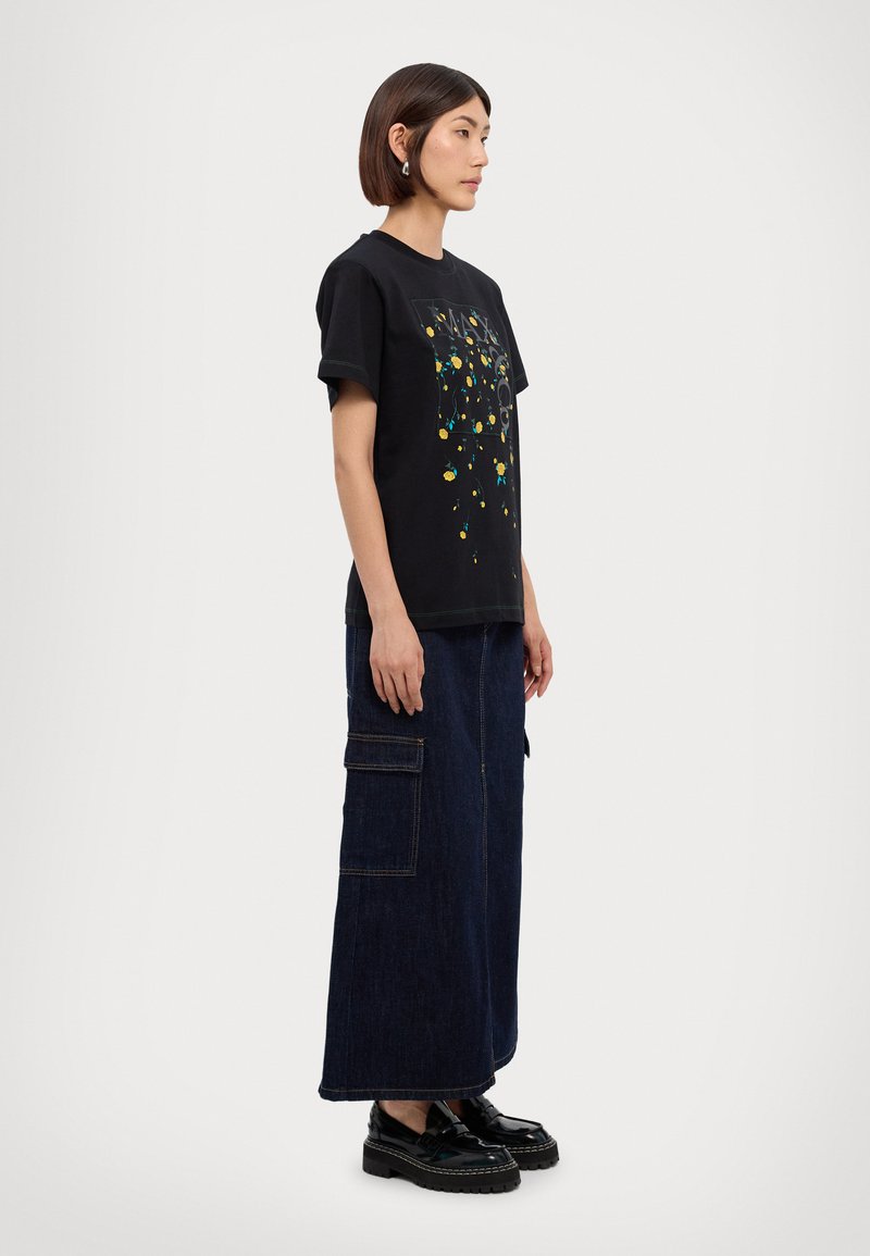 MAX&Co. RICHARD QUINN JANIS - T-shirt z nadrukiem/czarny - Zalando.pl
