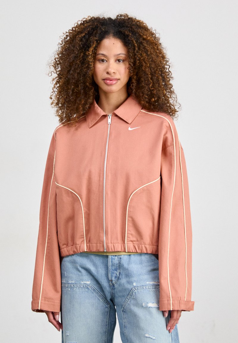 Nike Sportswear STREET - Bomber Jacket - terra blush/coconut milk/white ...