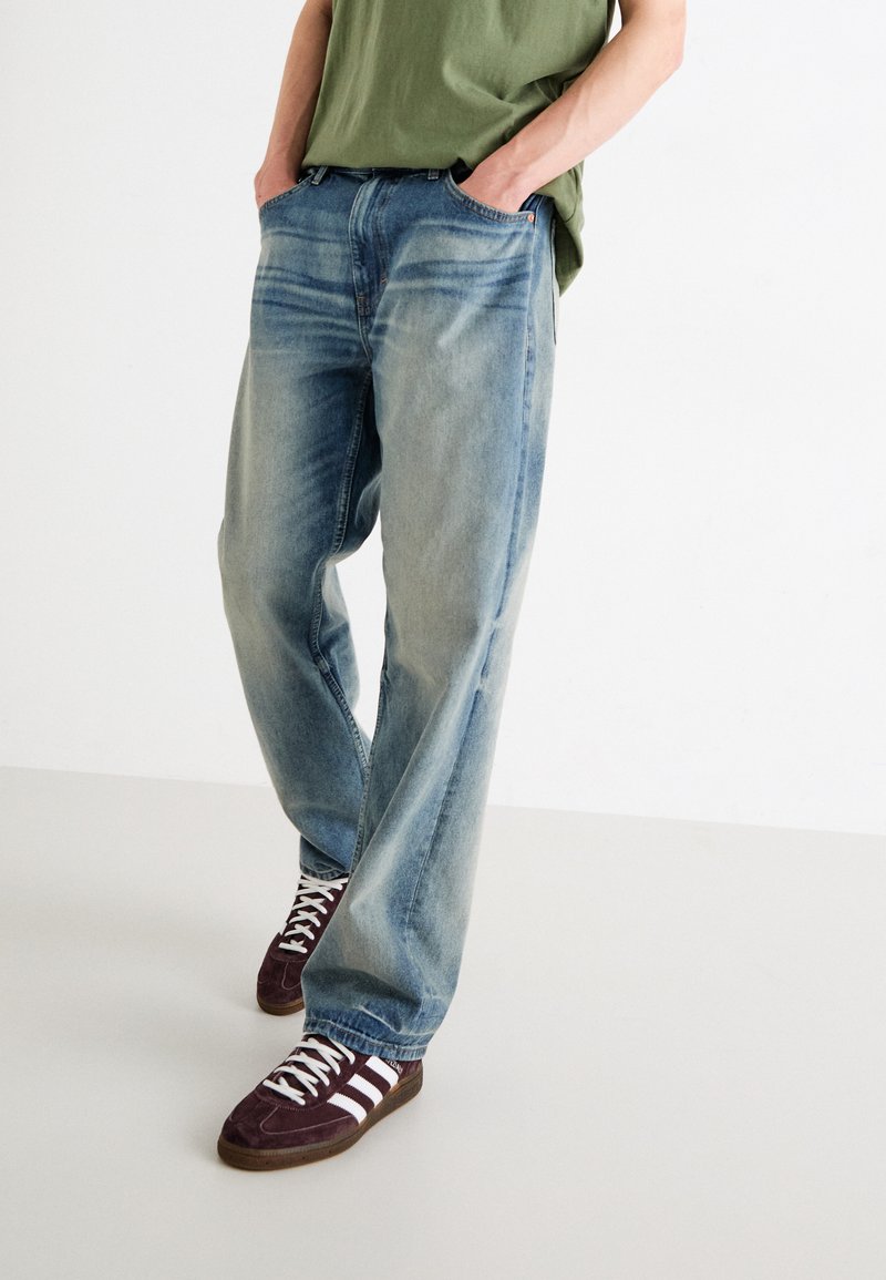 Only & Sons ONSFADE LOOSE ONE TINT - Relaxed fit jeans - bleached denim ...