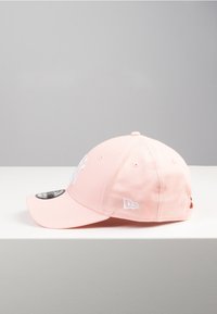 New Era LEAGUE ESSENTIAL NEW YORK YANKEES - Cap - rose/rosa - Zalando.de